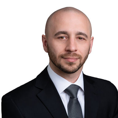 Justin David Gillen | Bios | T. Rowe Price