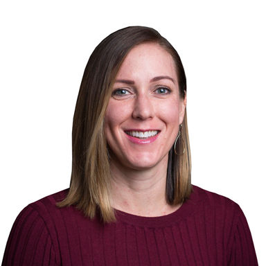 Lauren Moser, CFA | Bios | T. Rowe Price